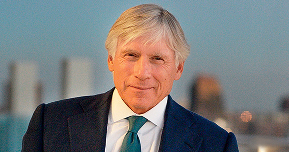 President Bollinger’s Term Extended to 2023 | Columbia Magazine